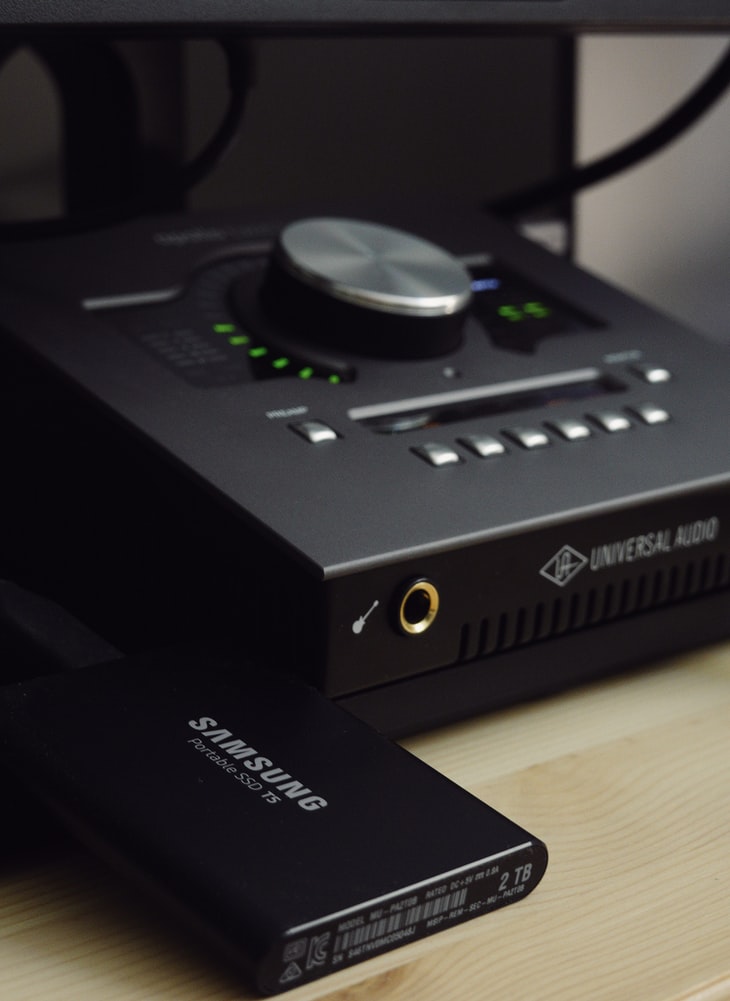 5 Best Microphones For Voice Over Recordings at Home or in the Studio ...
